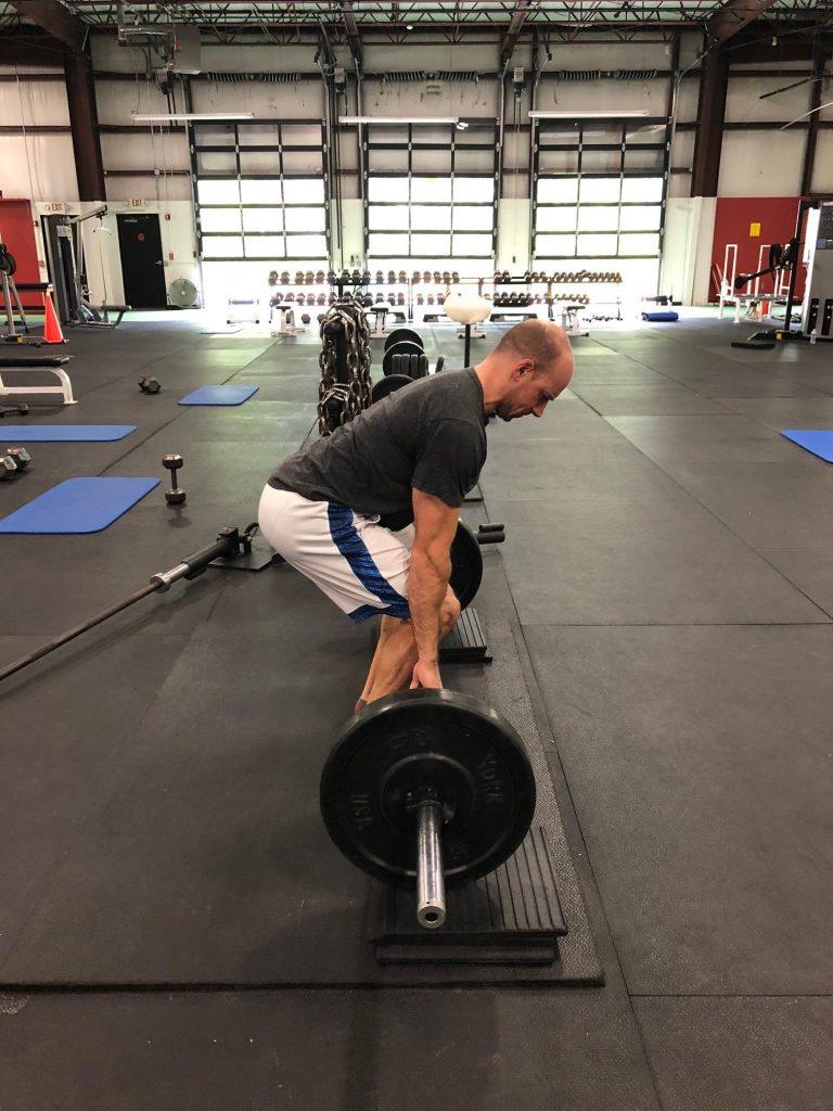 Why You Shouldn't Look Up When You Lift - EricCressey.com